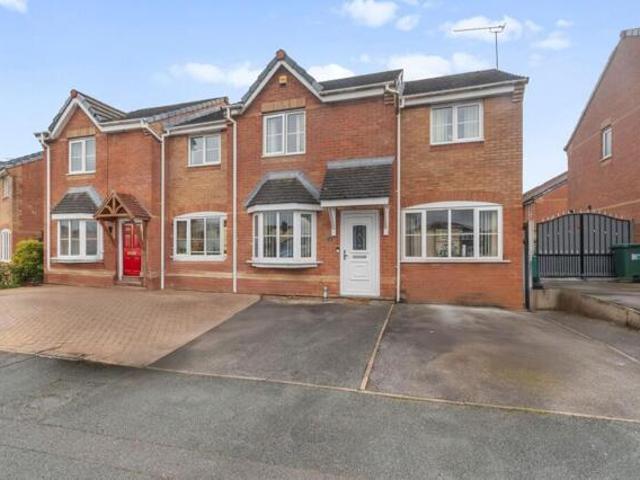 3 Bedroom House Warrington Warrington LS100263137