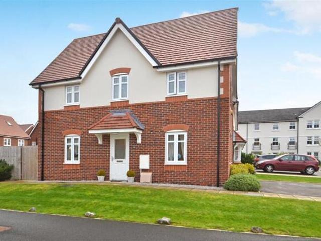 3 Bedroom House Warrington Warrington LS100648955