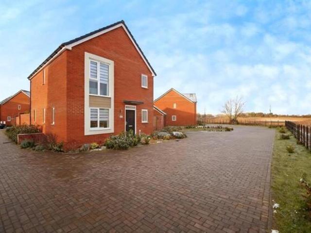 3 Bedroom House Warwickshire Warwickshire 98262917