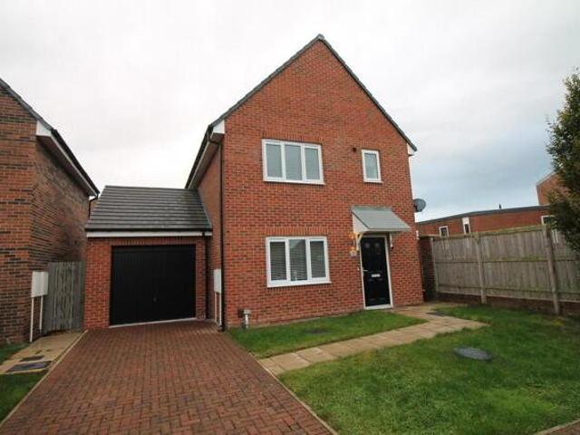 3 Bedroom House Washington Tyne Y Wear 101278277