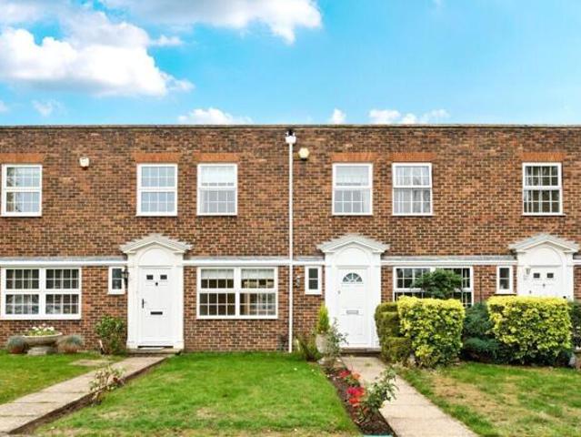 3 Bedroom House Weybridge Surrey 100058122