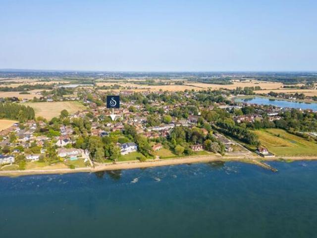3 Bedroom House West Sussex West Sussex 101025369