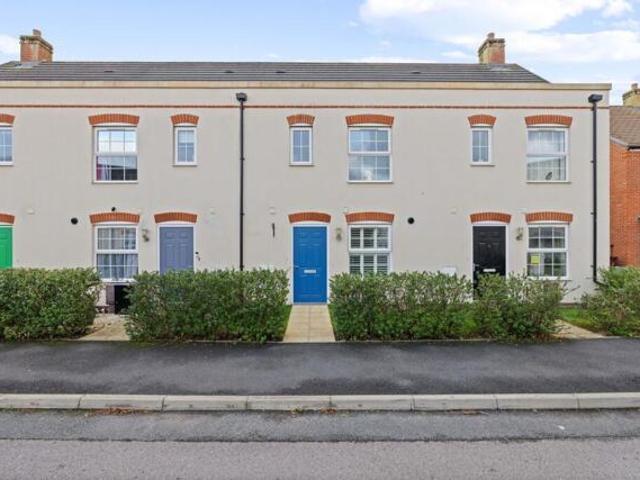 3 Bedroom House West Sussex West Sussex 98930166