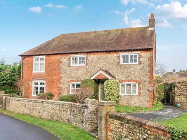 3 Bedroom House West Sussex West Sussex 99572152
