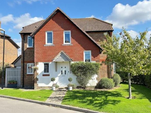 3 Bedroom House West Sussex West Sussex 99092412