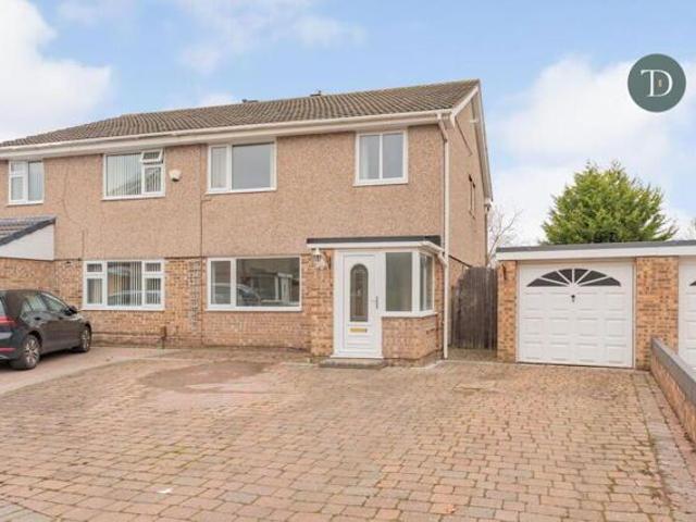 3 Bedroom House Whitby Cheshire West And Chester 101678868