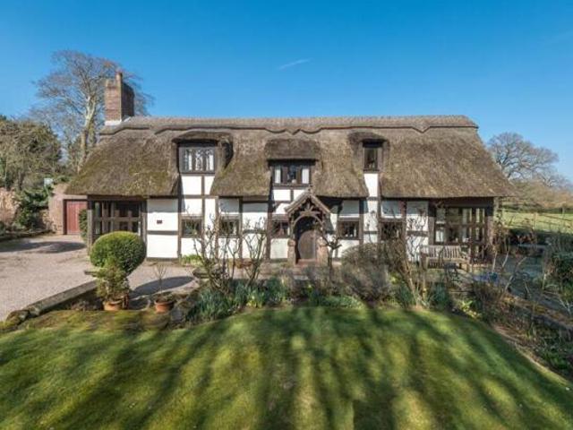 3 Bedroom House Whitegate Cheshire 100541066