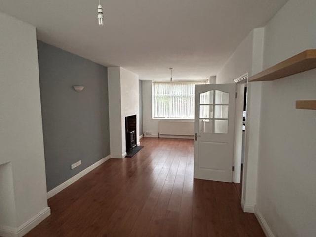 3 bedroom house with garden
