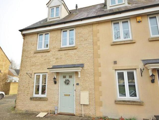 3 Bedroom House Witney Oxfordshire 98903315