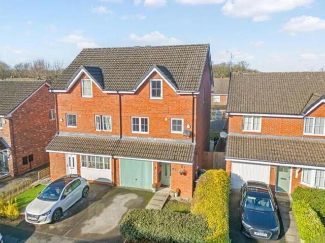 3 Bedroom House Widnes Halton 100317039