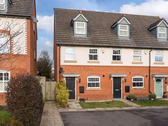 3 Bedroom House Wigan Wigan 98545652