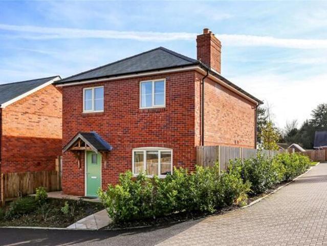 3 Bedroom House Winchester Hampshire 99952360