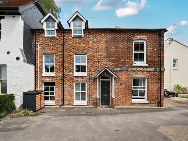3 Bedroom House Winchester Hampshire LS100057862