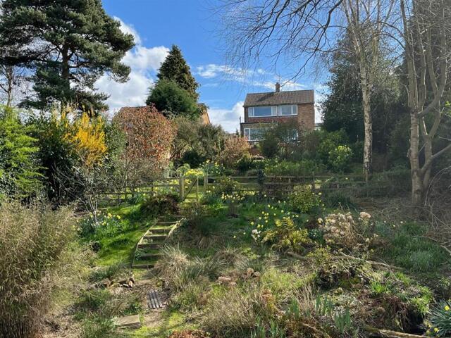 3 Bedroom House Winthorpe Winthorpe 100426493
