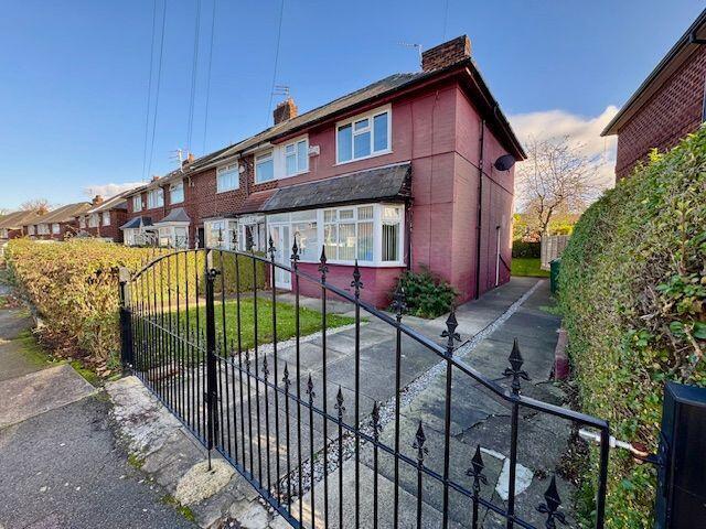 3 Bedroom House Wythenshawe Greater Manchester 99642084