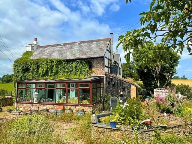 3 Bedroom House Wye Herefordshire LS100541211