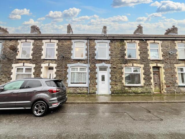 3 Bedroom House Wye Kent 100132703