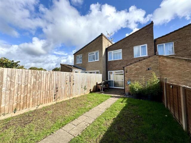 3 Bedroom House Wye Kent 101796879