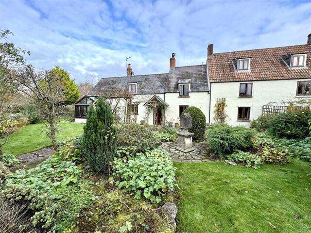 3 Bedroom House Wye Kent 98648991