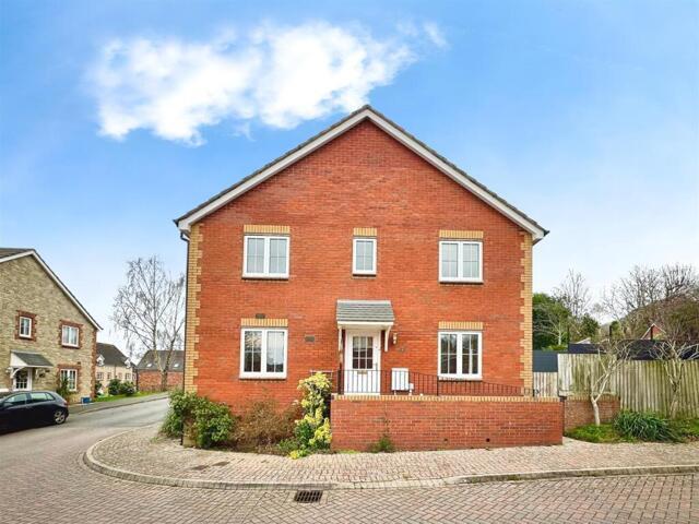 3 Bedroom House Wye Kent 98278034