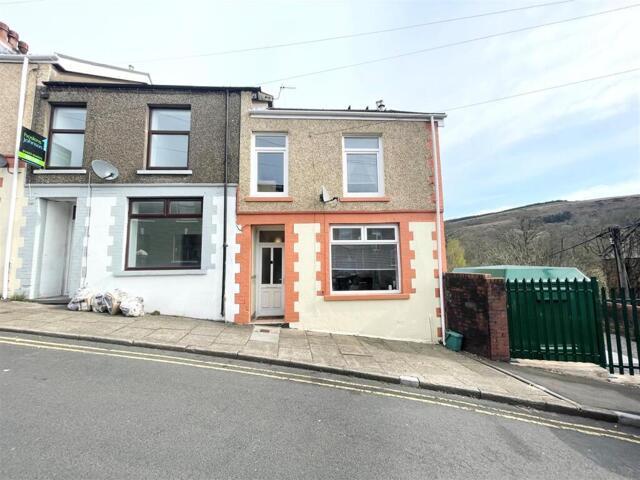3 Bedroom House Wye Kent 98321903