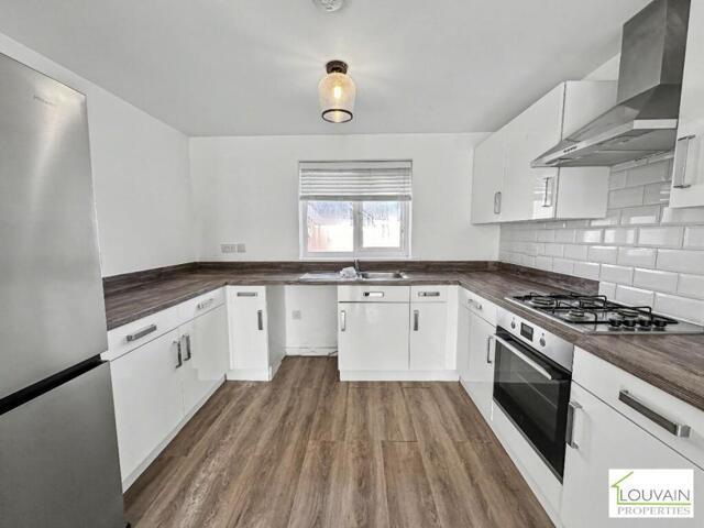 3 Bedroom House Wye Kent 99773716