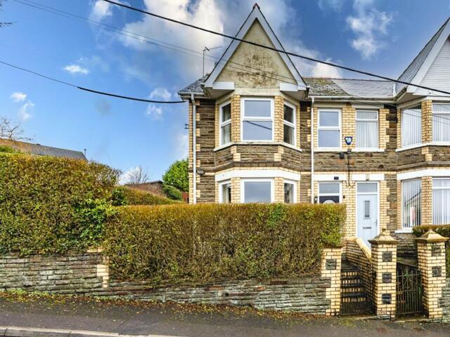 3 Bedroom House Wye Kent 99926095