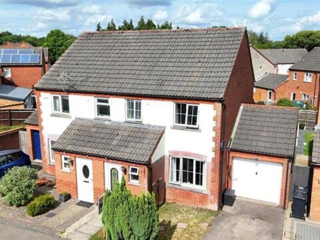 3 Bedroom House Wye Kent 99380865