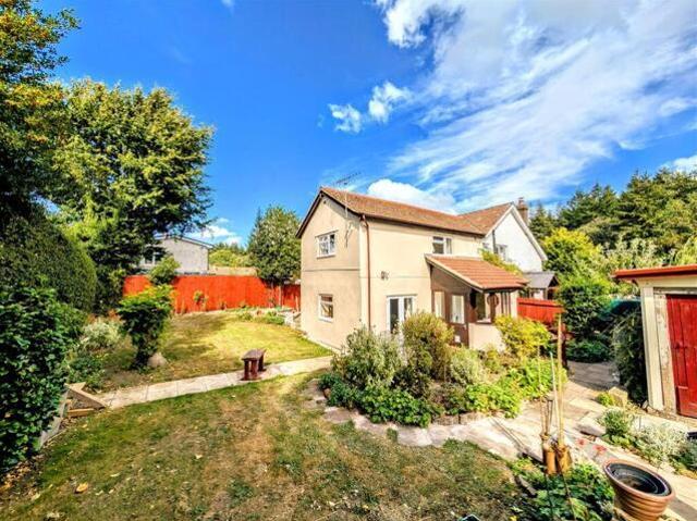 3 Bedroom House Wye Kent LS98864830