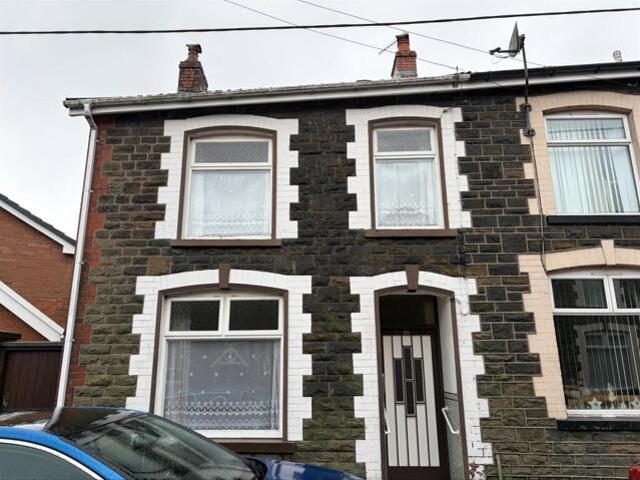 3 Bedroom House Wye Kent LS100342893