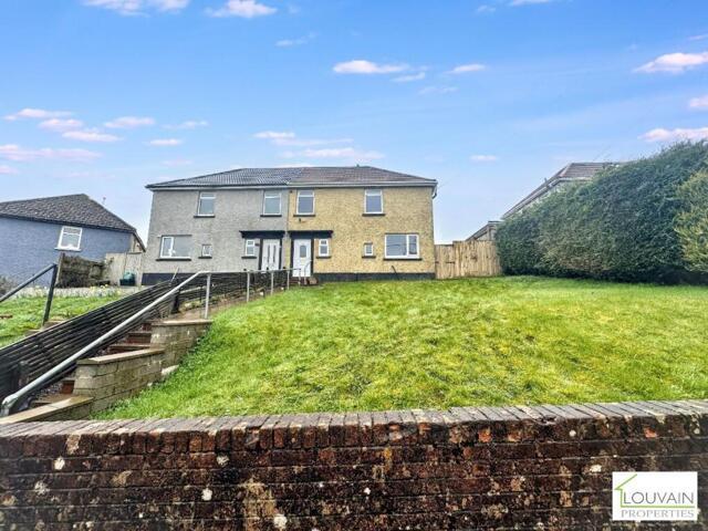 3 Bedroom House Wye Kent LS101025847