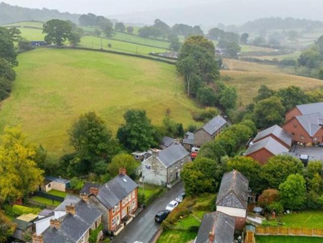 3 Bedroom House Wye Powys 98718399