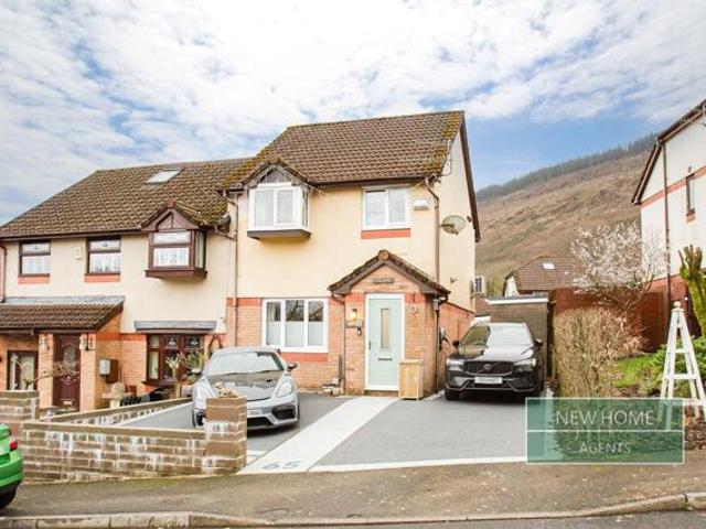 3 Bedroom House Wye Rhondda Cynon Taff 99952150