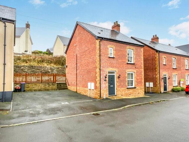 3 Bedroom House Wye Torfaen 98687429