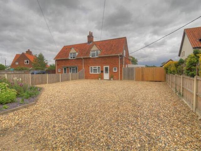 3 Bedroom House Wymondham Norfolk 99475698