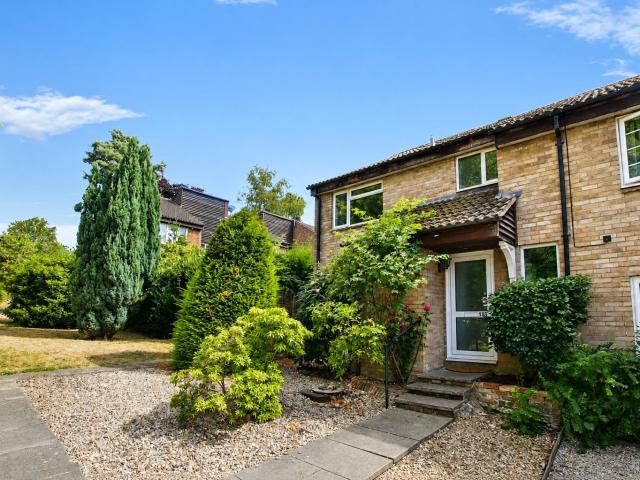 3 bedroom House to let Juniper, Birch Hill, Bracknell, RG12