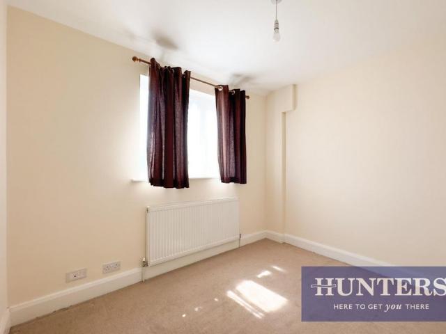 3 bedroom House To Rent Total Size: 680 SQ FT