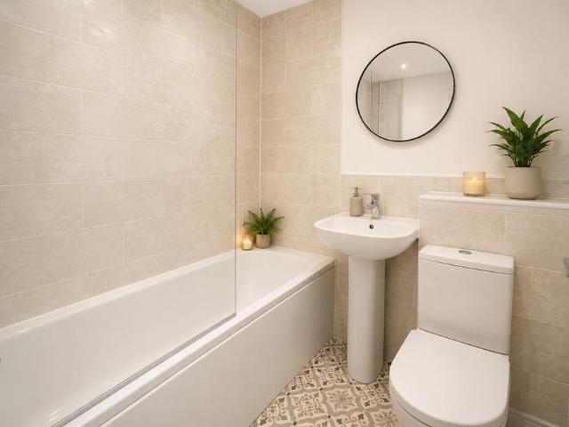 3 bedroom House To Let Total Size: 786 SQ FT