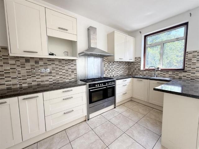 3 Bedroom House To Let