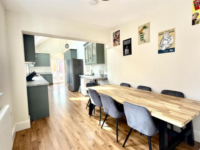 3 bedroom House To Let