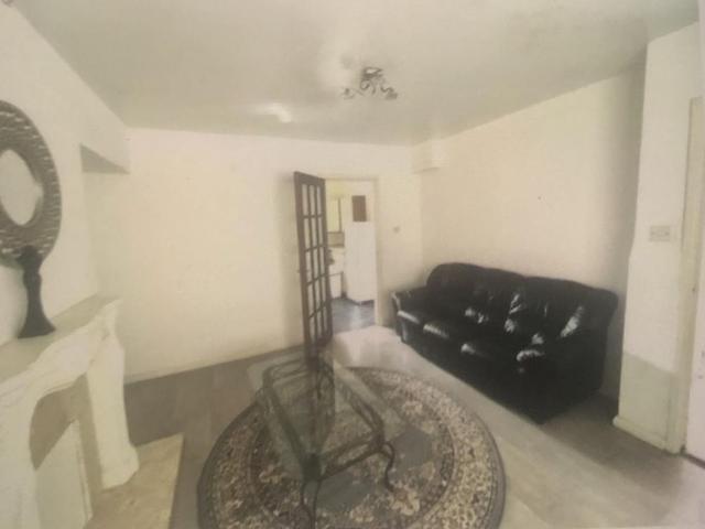 3 bedroom house to rent