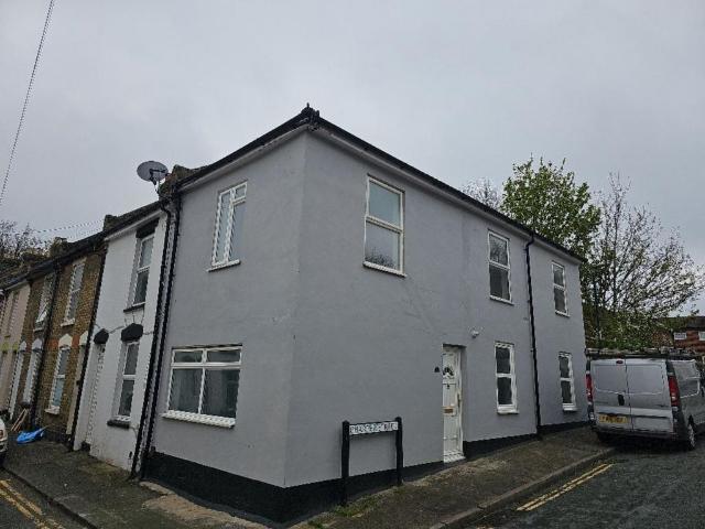 3 bedroom house to rent