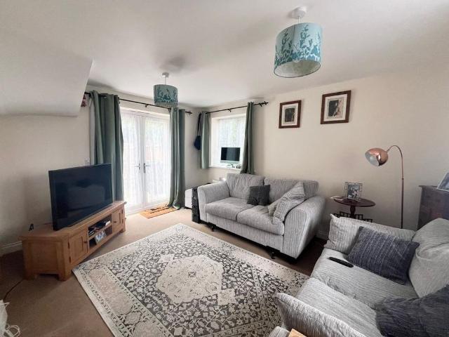 3 bedroom house to rent