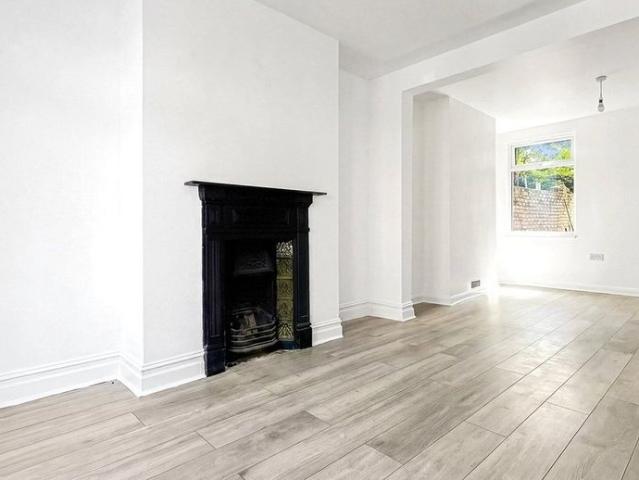 3 bedroom house to rent
