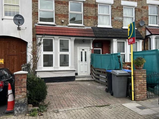 3 bedroom house to rent