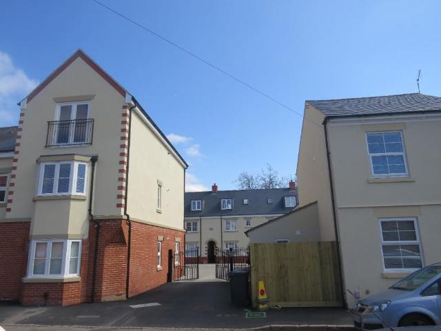 3 bedroom house to rent