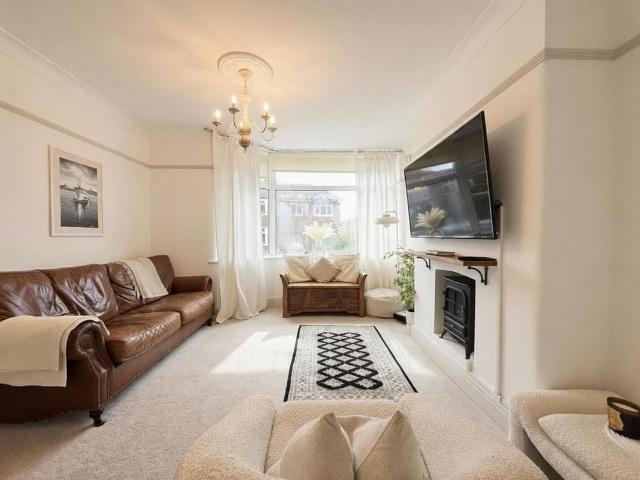 3 bedroom house to rent