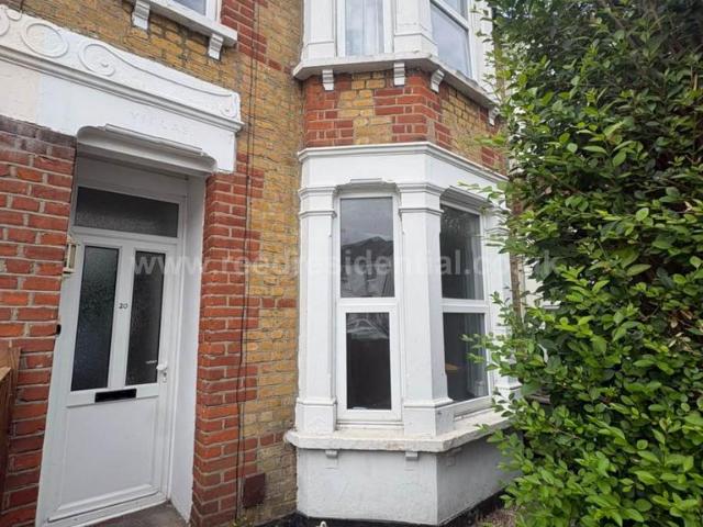 4 bedroom house to rent