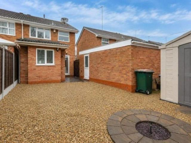 3 bedroom house to rent