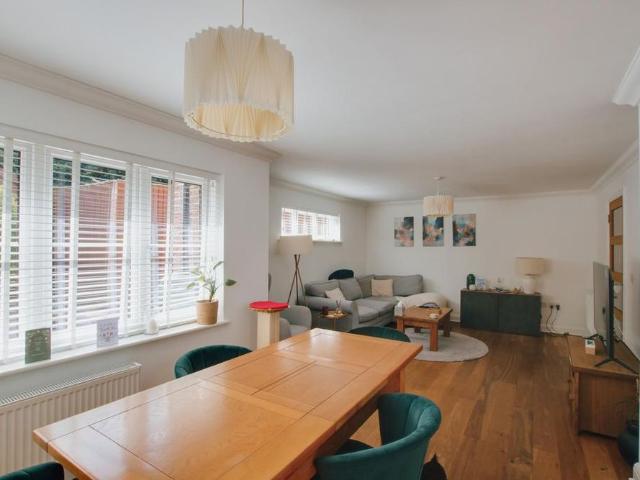 3 bedroom house to rent